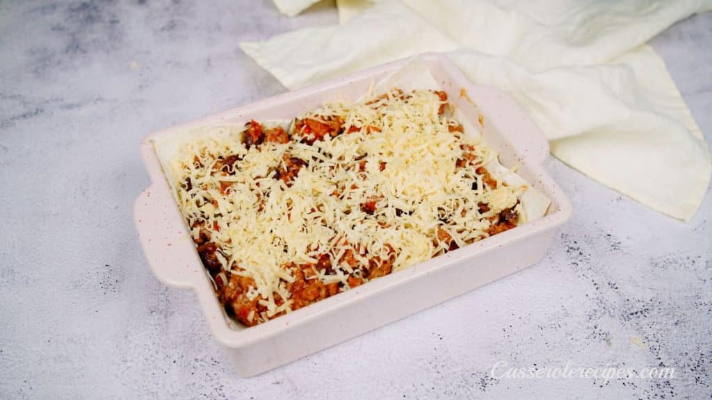 Cheesy Beef and Bean Tortilla Casserole - Casserole Recipes