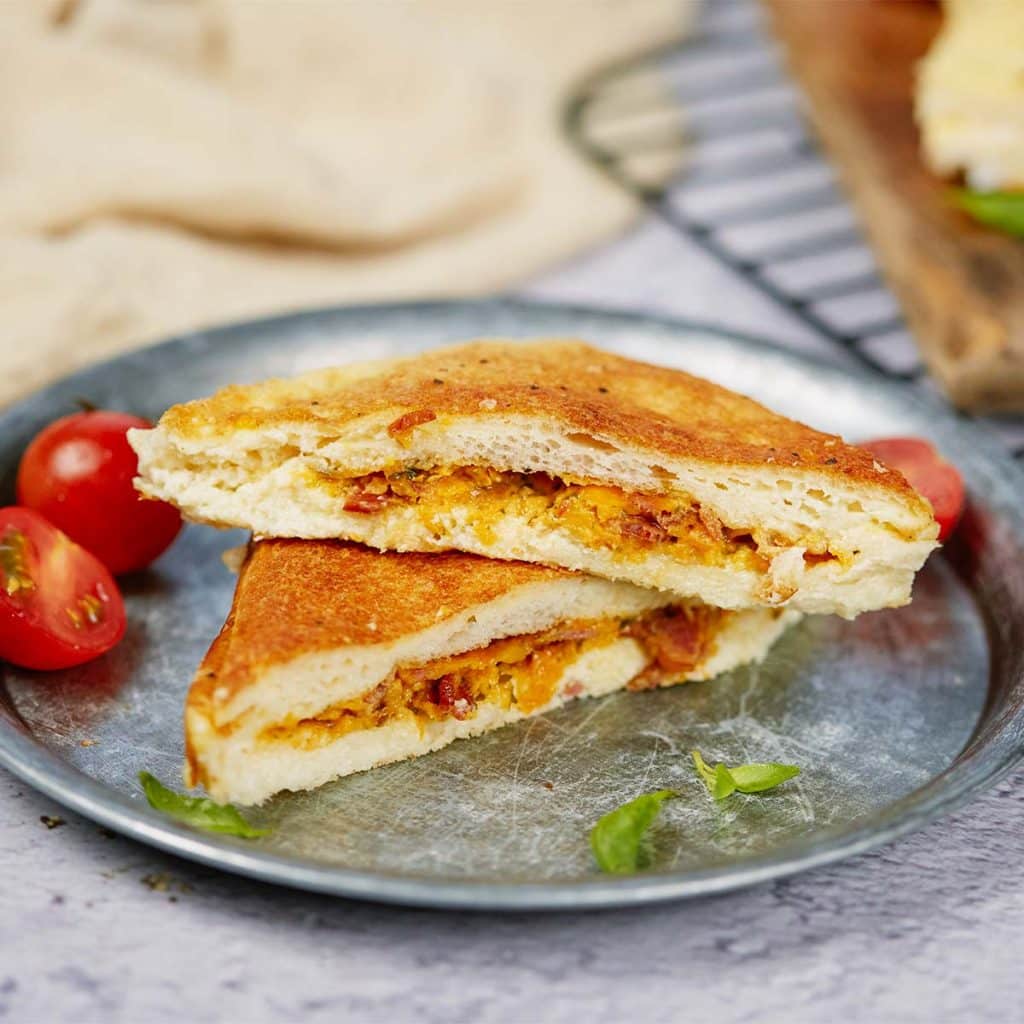 Chicken Cauliflower Pasta Bake Ready In 10 Mins Casserole Recipes